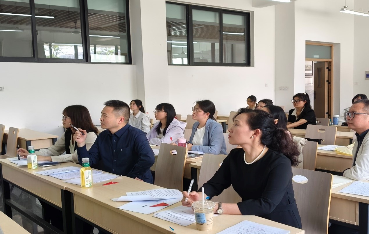 数学与信息科学学院举行2025年师范生教学能力大赛之现场课堂教学竞赛-数学与大数据学院